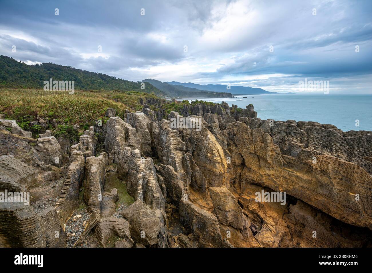 Coastal landscape with sandstone rocks, Pancake Rocks, Paparoa National ...
