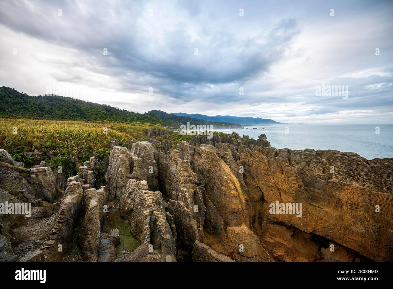 Coastal landscape with sandstone rocks, Pancake Rocks, Paparoa National ...