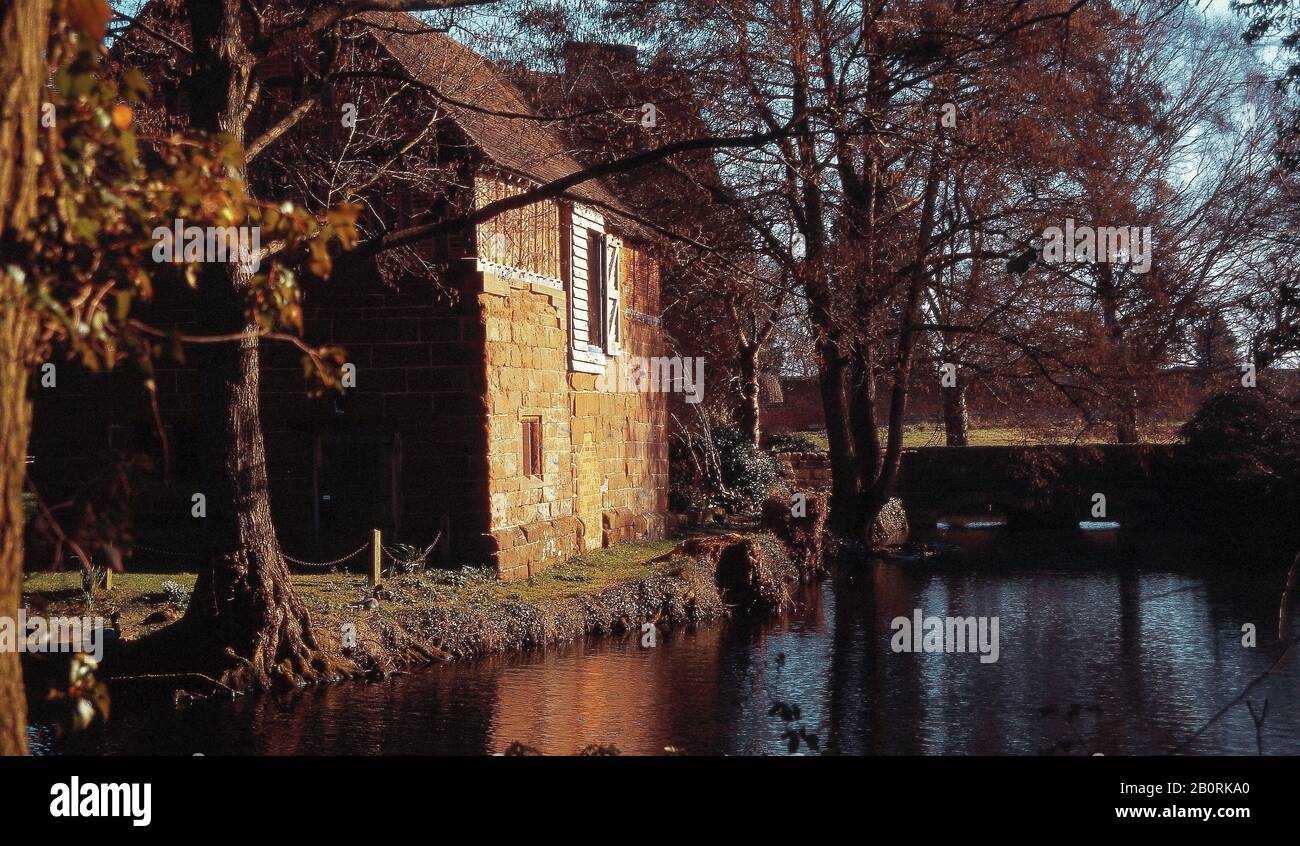 harvington hall worcestershire Stock Photo - Alamy