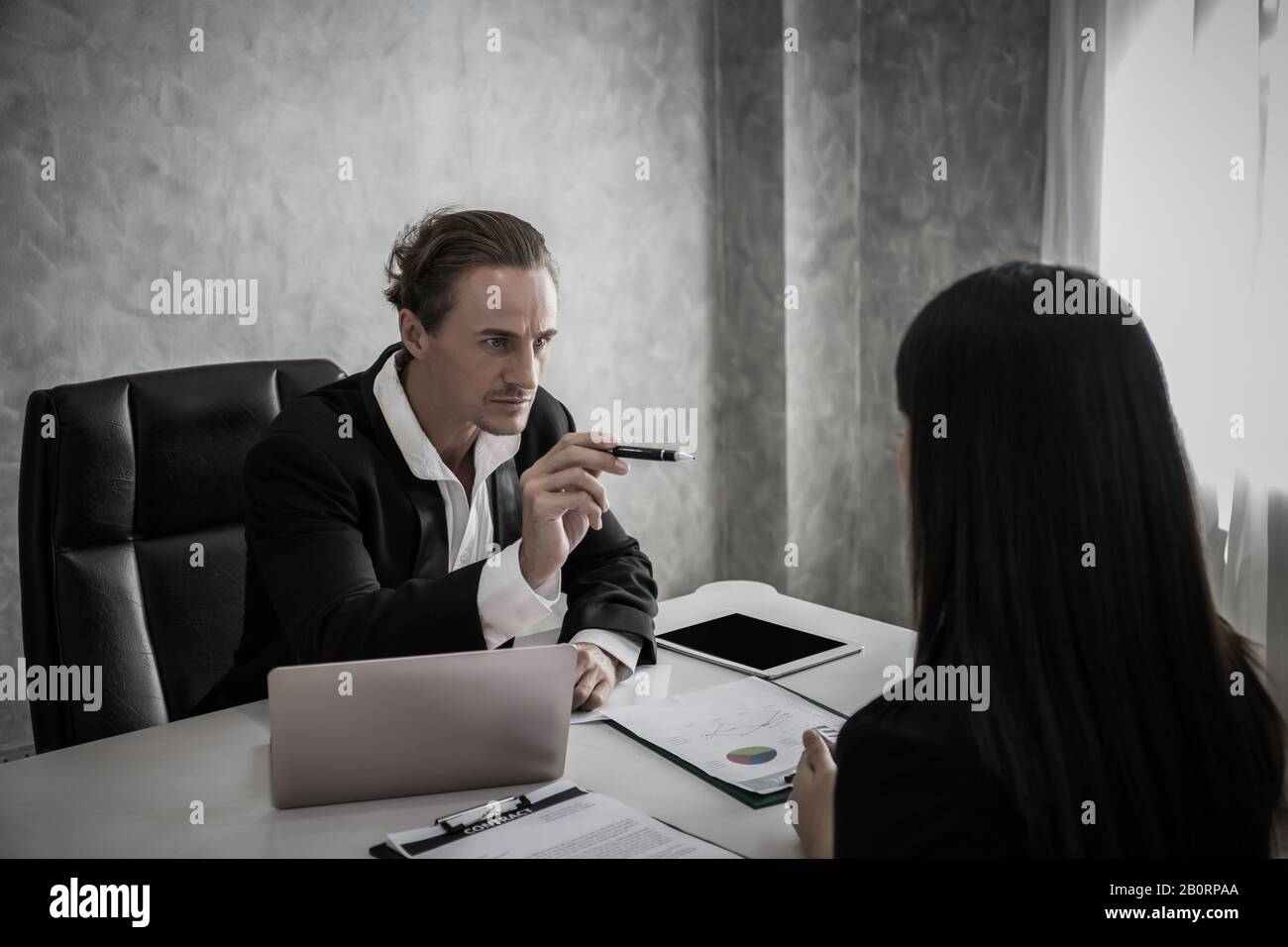 Female ceo desk upset hi-res stock photography and images - Alamy