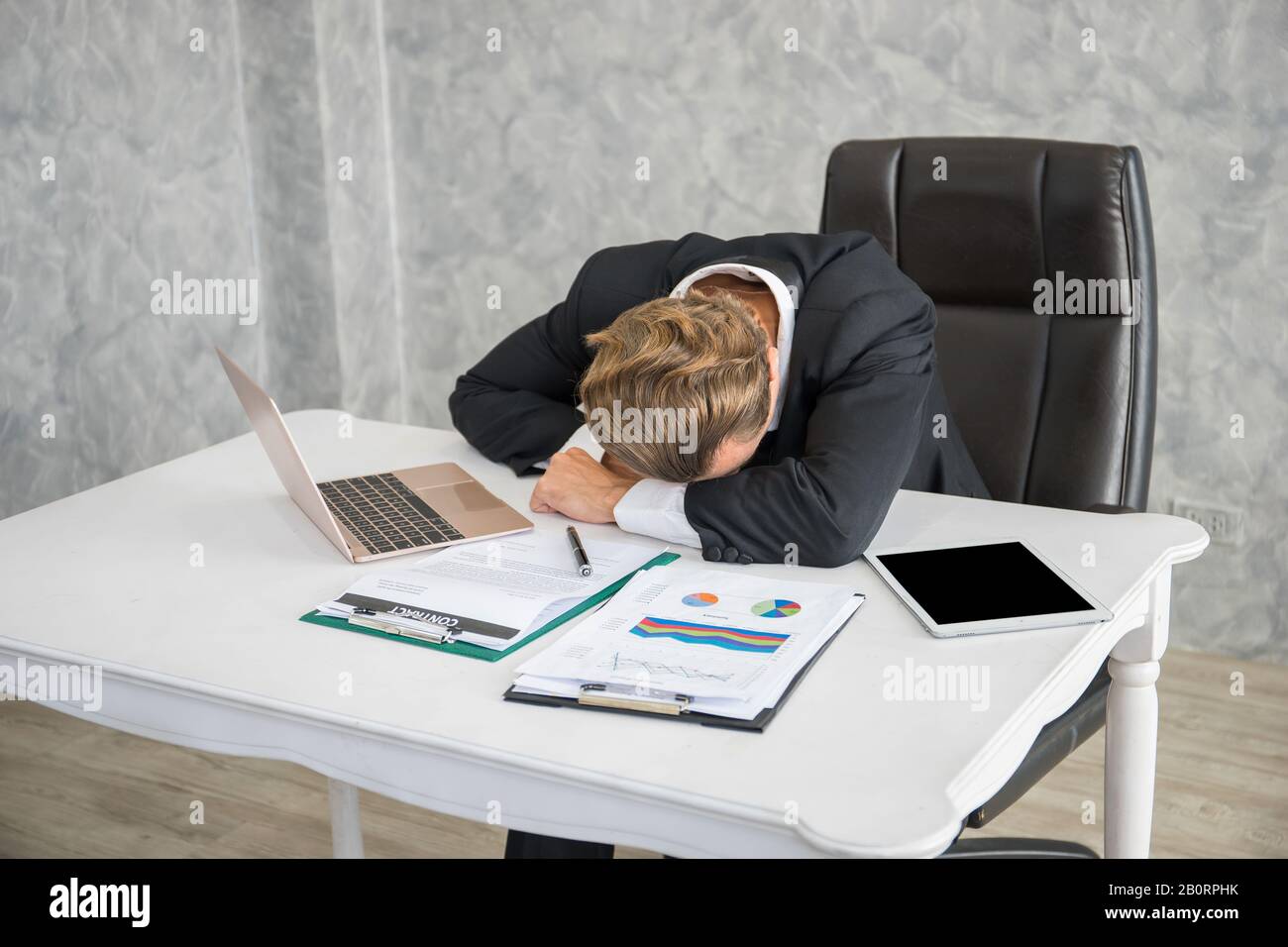 Hard work day in office hi-res stock photography and images - Alamy
