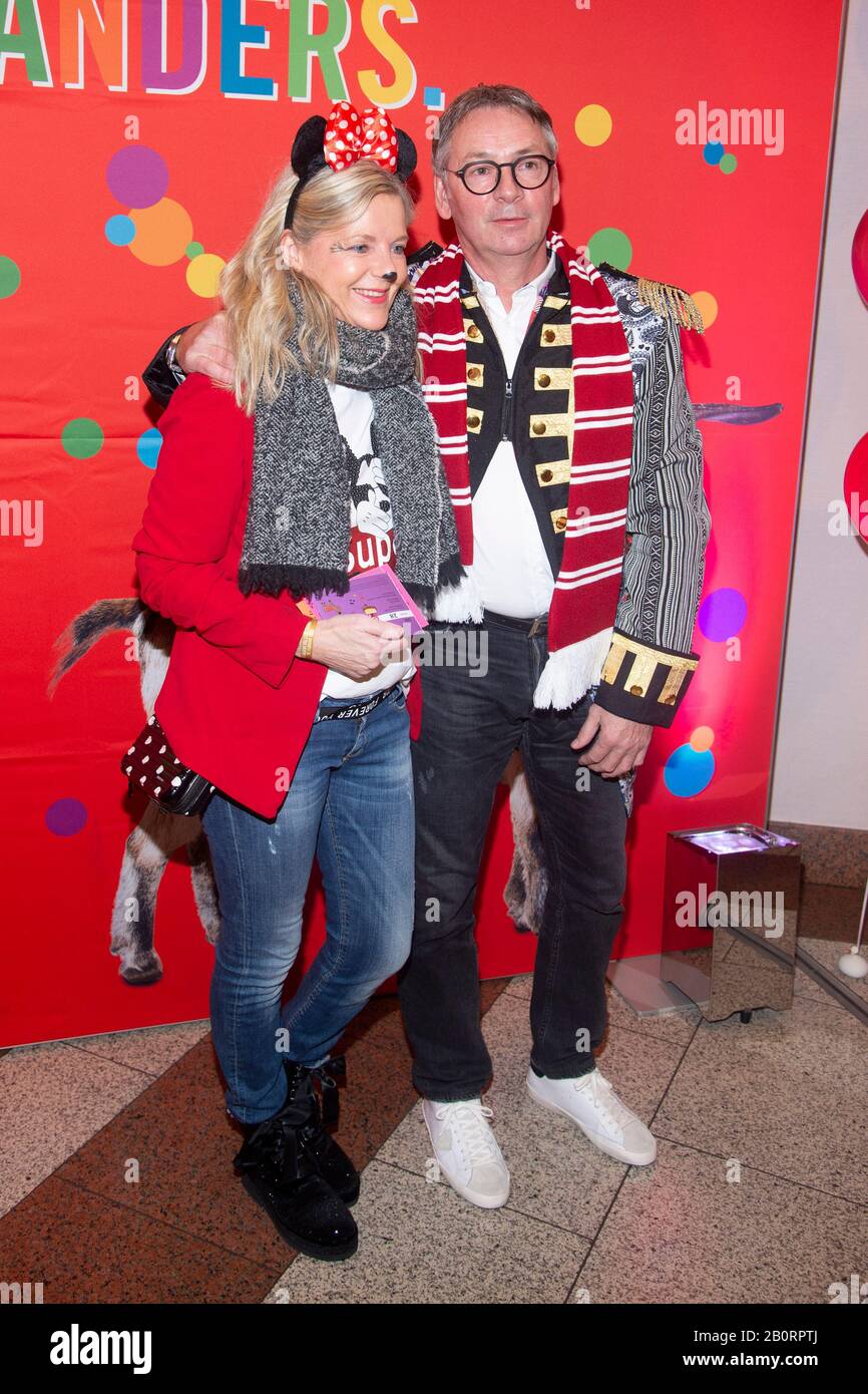 Cologne, Deutschland. 18th Feb, 2020. Stephan ENGELS, companion not ...