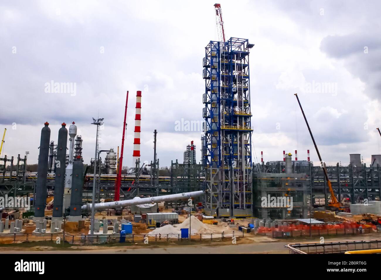 Moscow petroleum refinery hi-res stock photography and images - Alamy