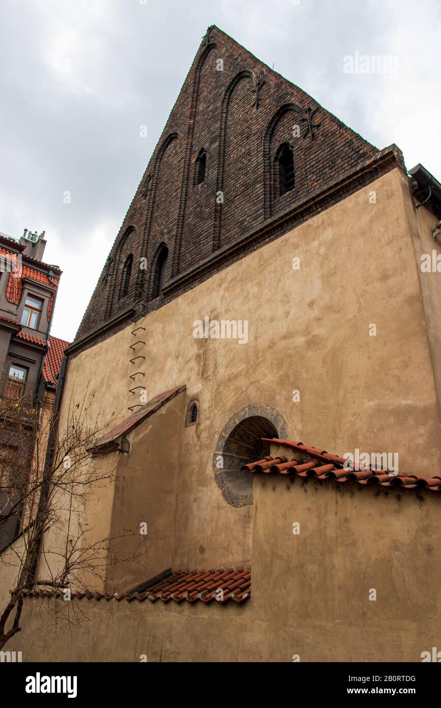 Back side view of temple hi-res stock photography and images - Alamy