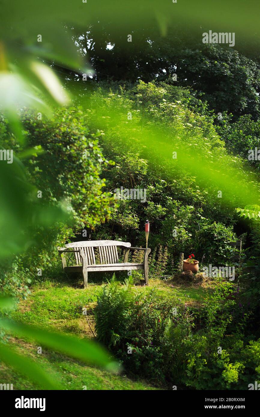 Idyllic setting hi-res stock photography and images - Alamy