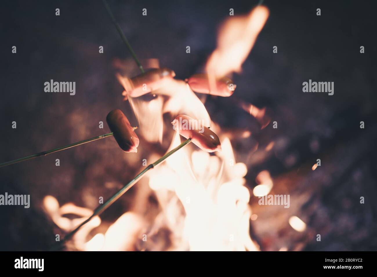 Making fire roasting grill hi-res stock photography and images - Alamy