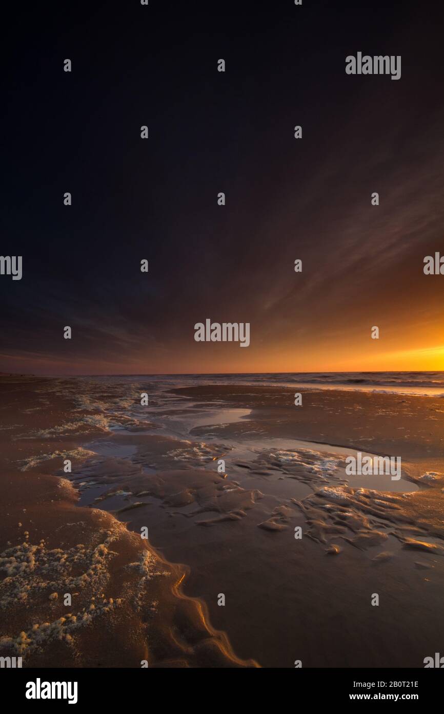 Icelandic sunsets hi-res stock photography and images - Alamy