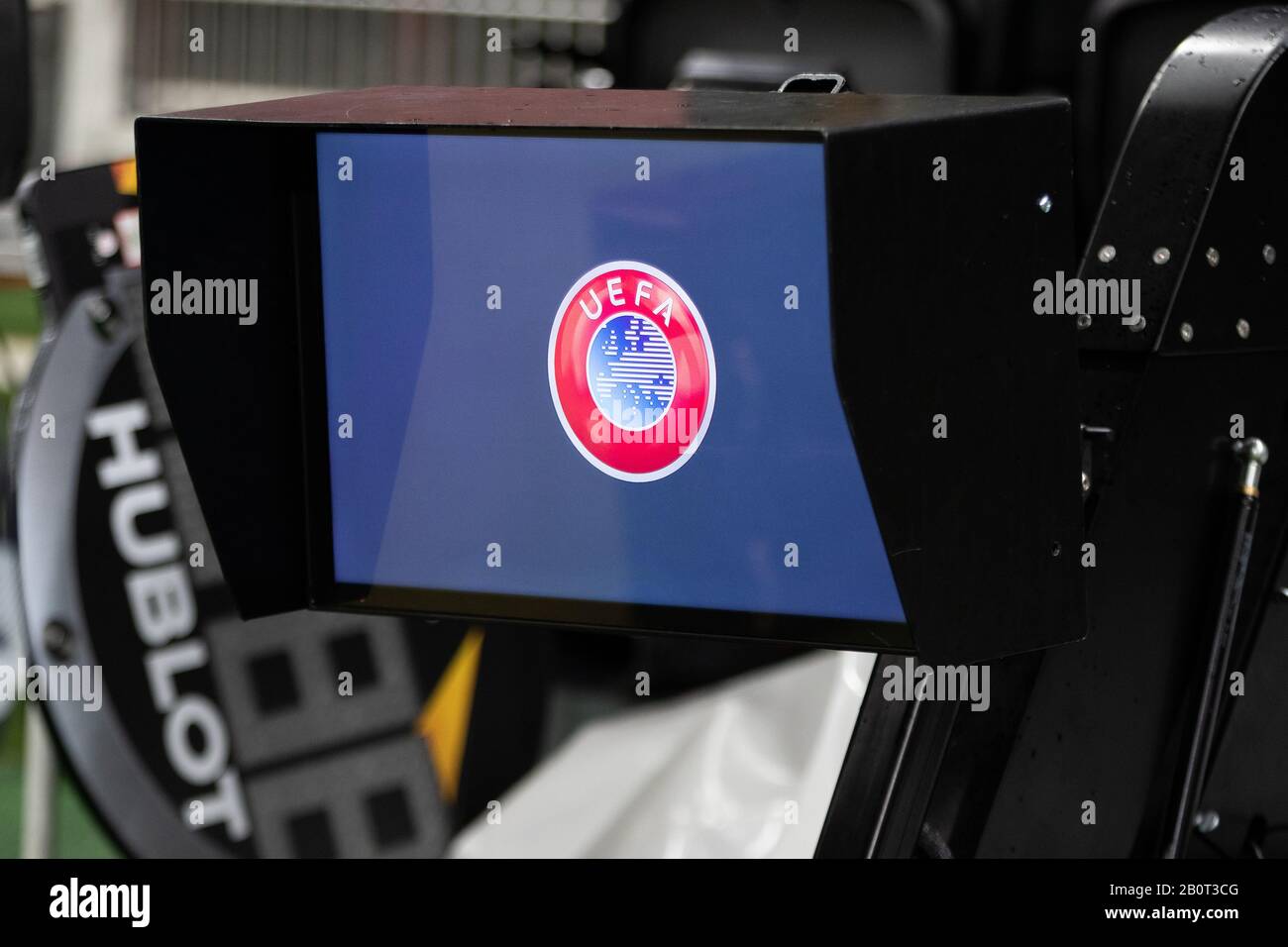 Video assistant referee hi-res stock photography and images - Alamy