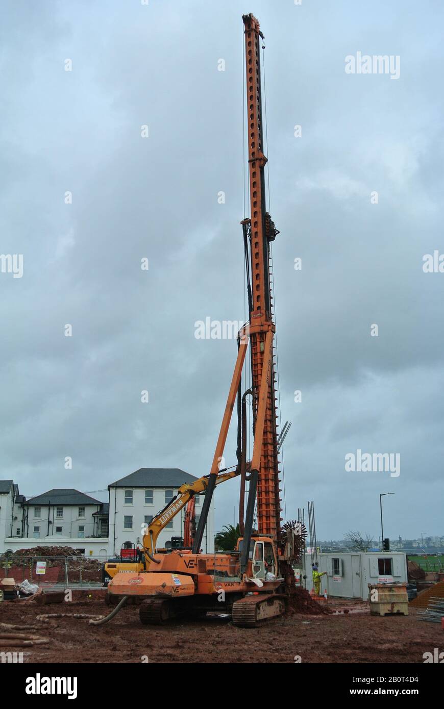 A Llamada CFA piling rig, owned by Van Elle, operating on a ...