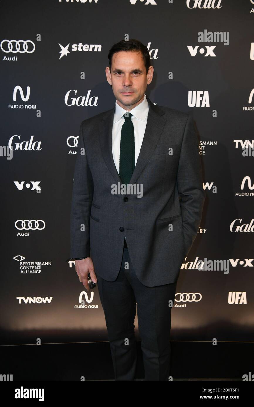 20 February 2020, Berlin: Actor Alexander Beyer comes to the Berlin ...