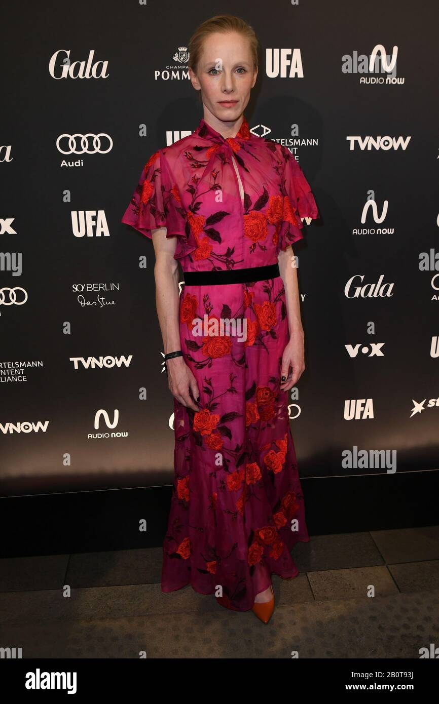 Berlin, Germany. 20th Feb, 2020. Actress Susanne Wuest comes to the ...