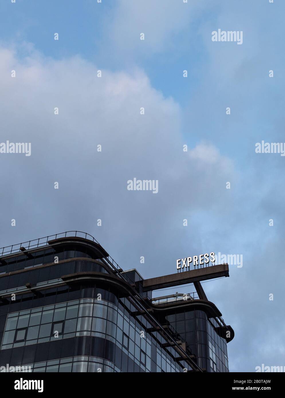 Daily express building hi-res stock photography and images - Alamy