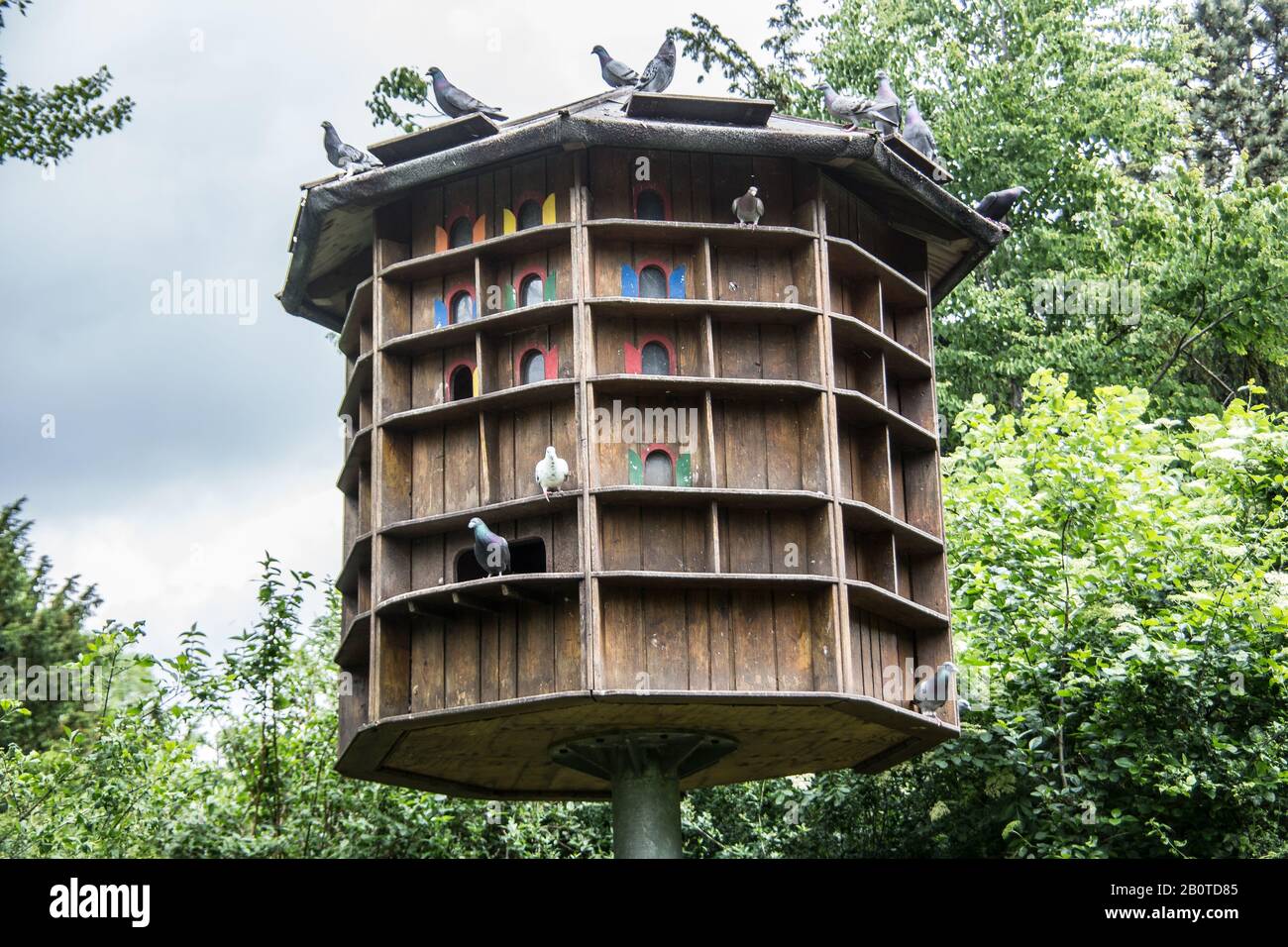 Round wooden dovecote hi-res stock photography and images - Alamy