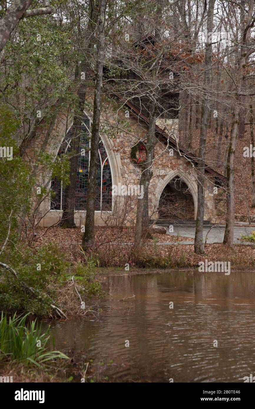 Elvis Chapel In The Woods