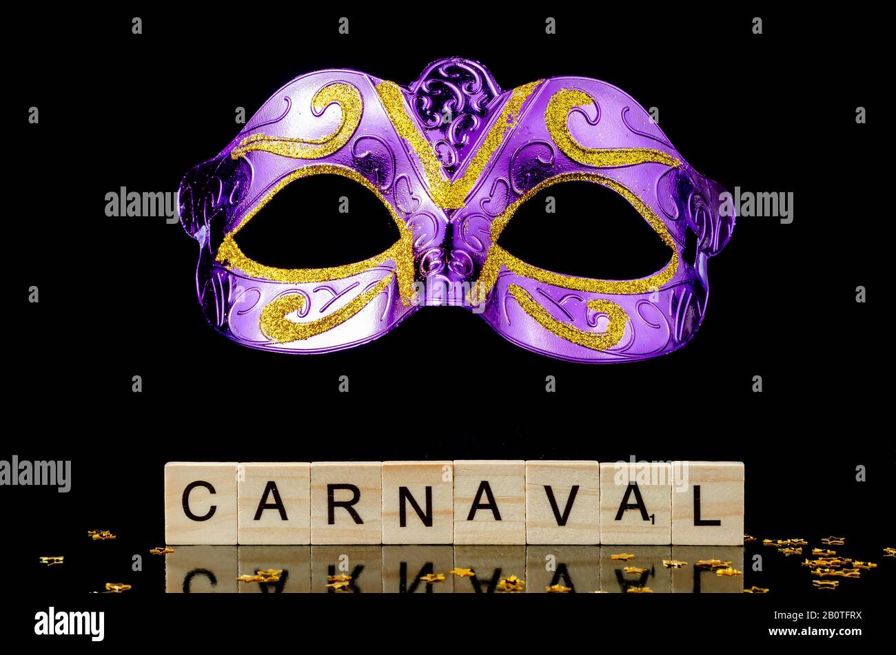carnival mask with wood text carnaval Stock Photo - Alamy