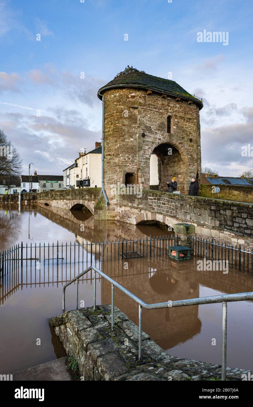Monnow bridge winter hi-res stock photography and images - Alamy