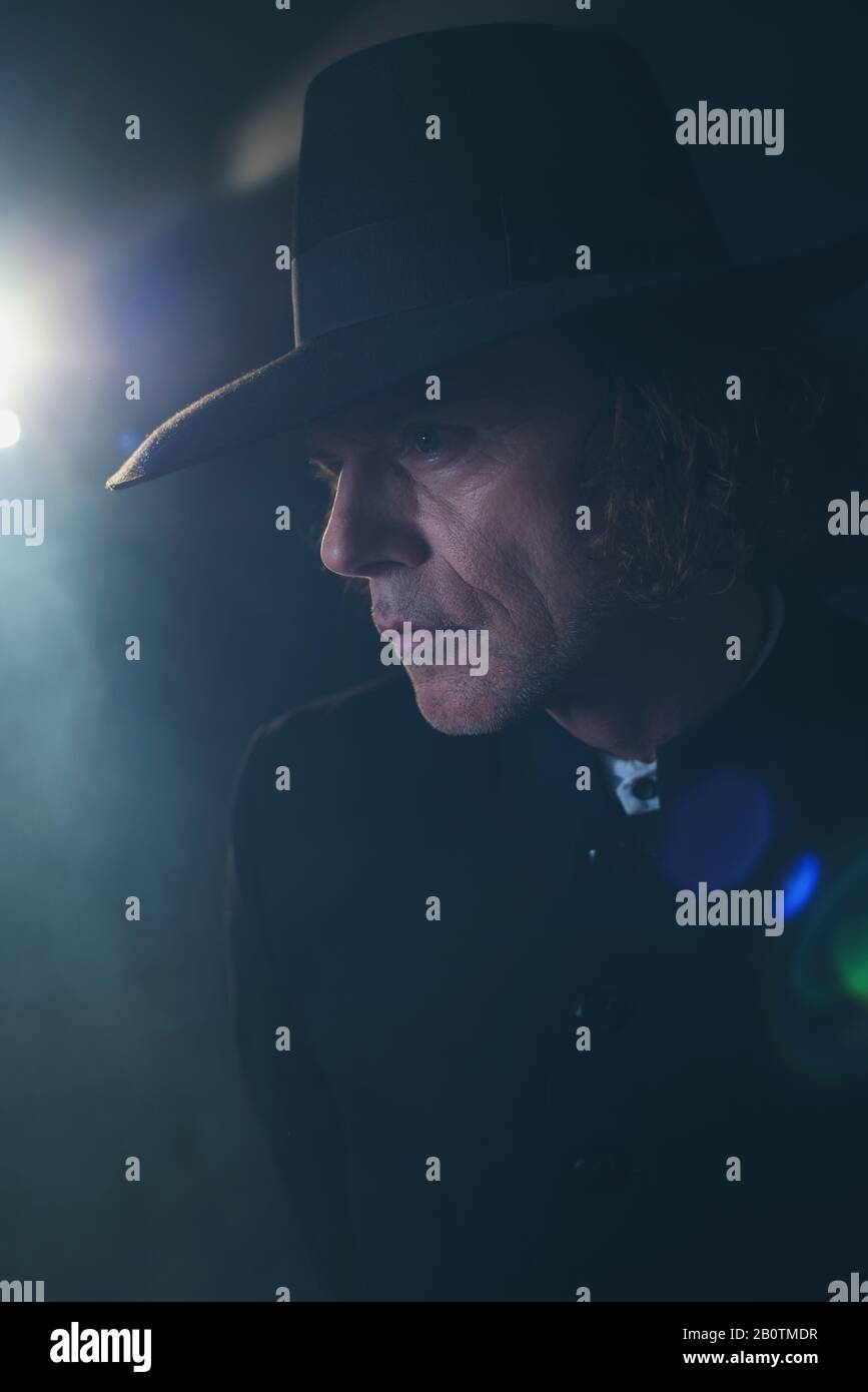 Black fog 19th century hi-res stock photography and images - Alamy