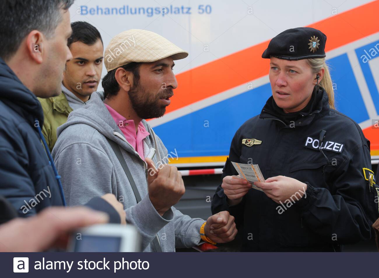 Police woman hi-res stock photography and images - Alamy