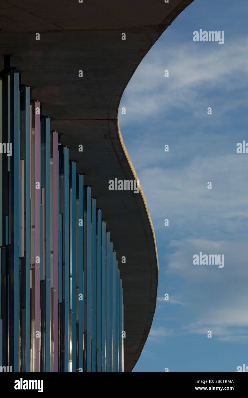 Curved Concrete Structure High Resolution Stock Photography and Images ...