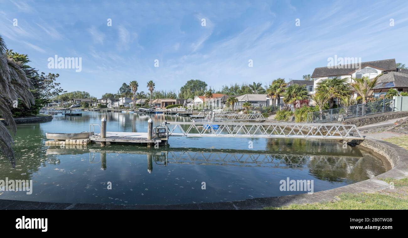 PAUANUI, NEW ZEALAND - November 07 2019: cityscape with houses and ...