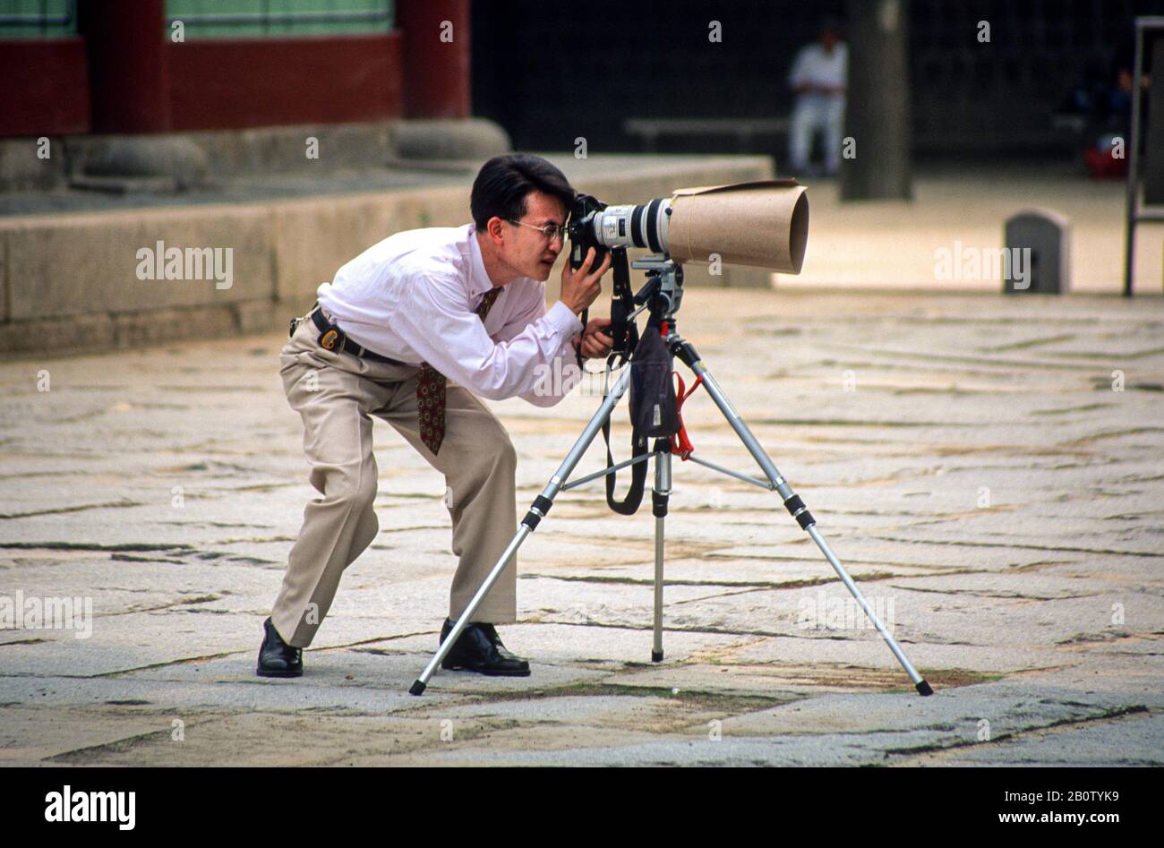 Giant camera lens hi-res stock photography and images - Alamy