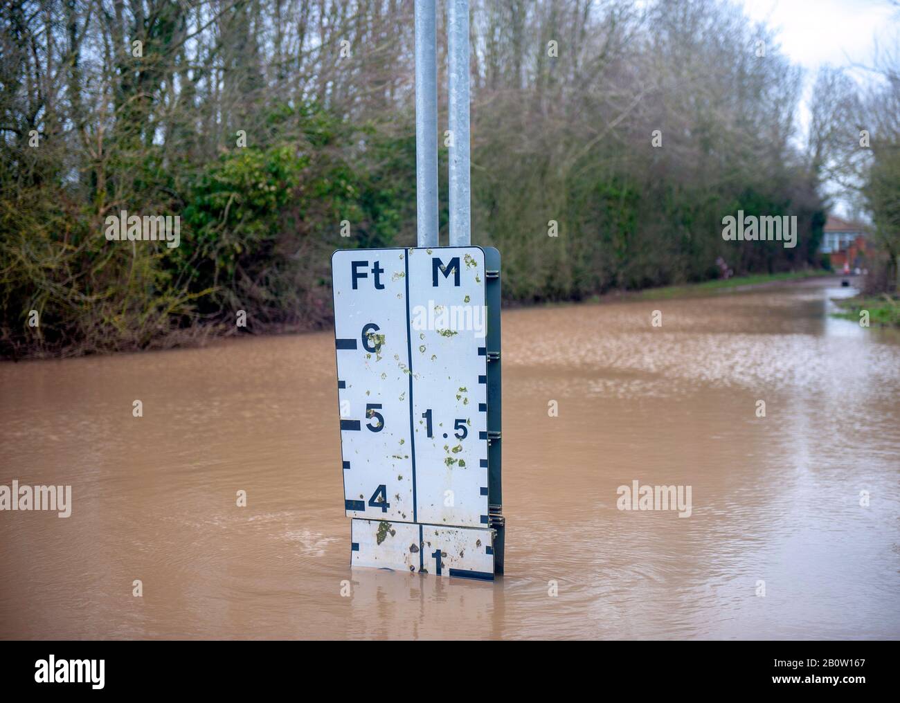 Cars stranded and houses cut-off due to rising flood waters, Watery ...