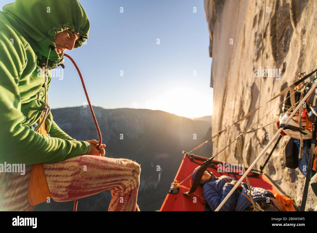 Portaledge hi-res stock photography and images - Alamy