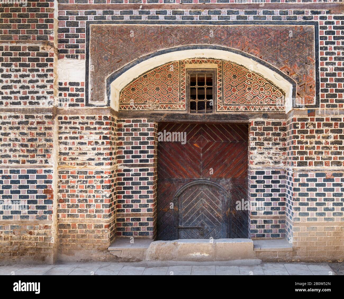 Entrance iron gate inner hi-res stock photography and images - Alamy