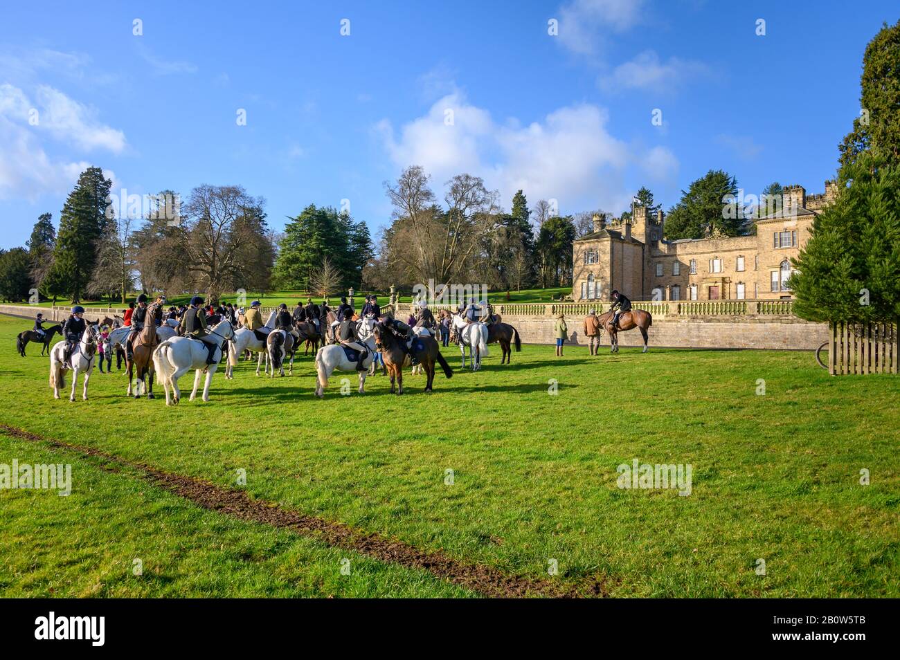 Fox hunt hi-res stock photography and images - Alamy