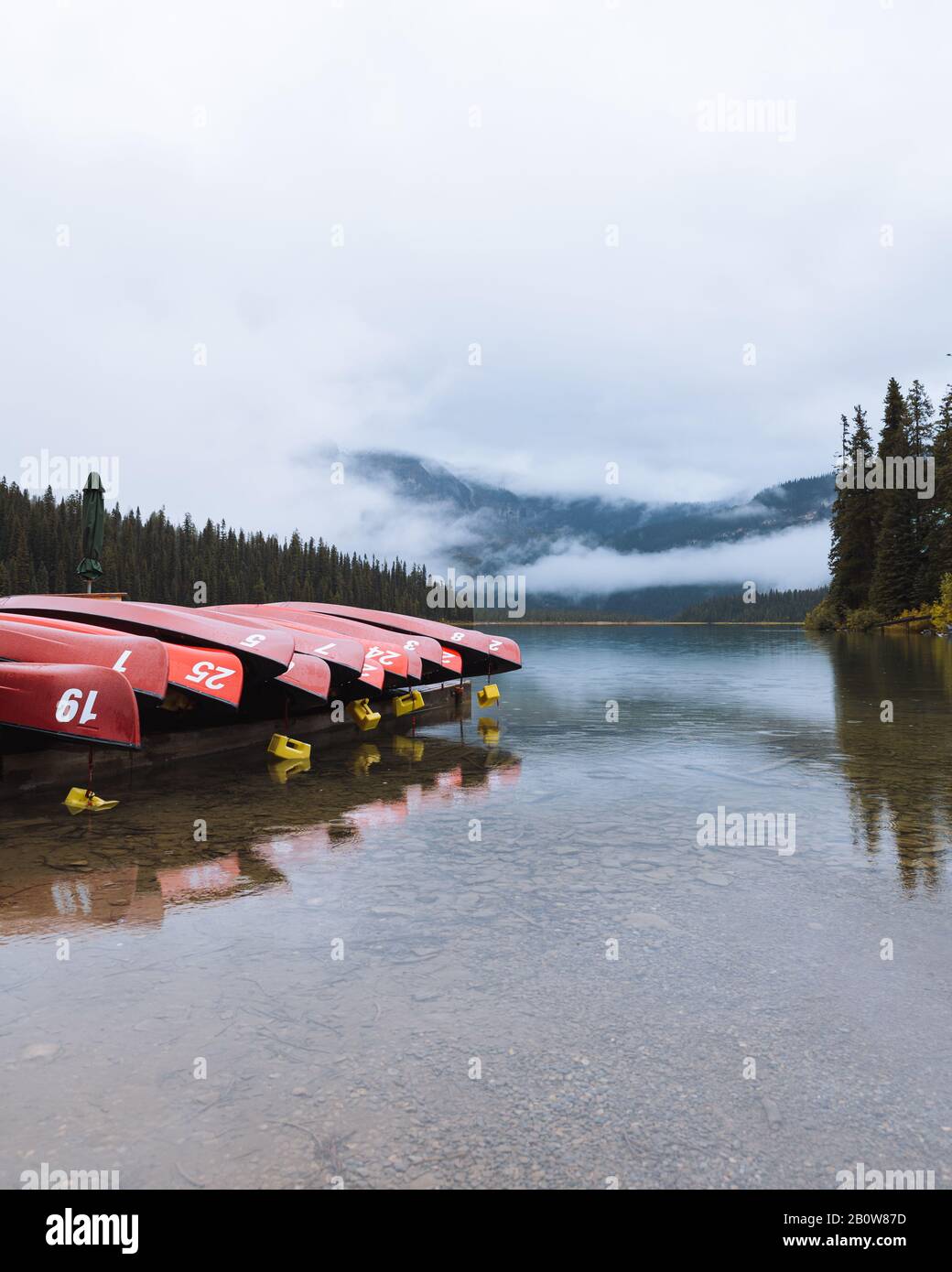 Emerald lake canoe dock hi-res stock photography and images - Alamy