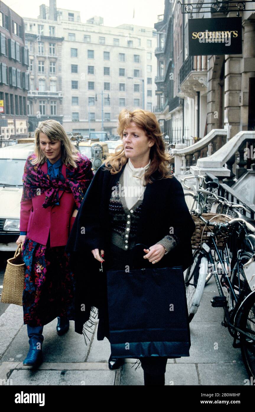 Mother of sarah ferguson hi-res stock photography and images - Alamy