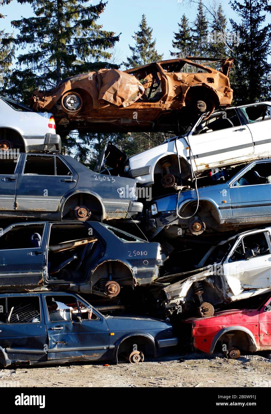 Scraped cars hi-res stock photography and images - Alamy