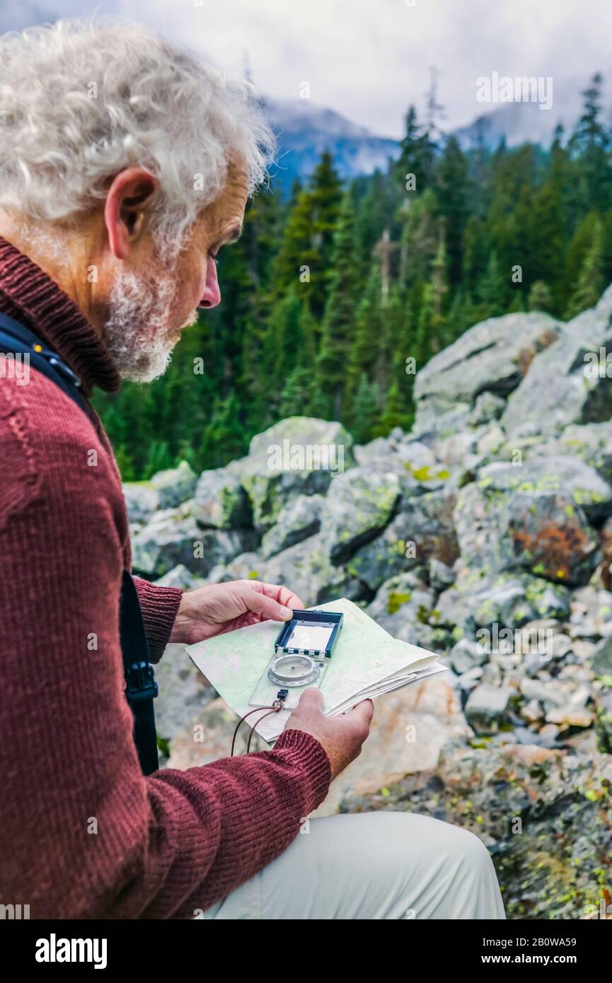 Orienteering map compass people hi-res stock photography and images - Alamy