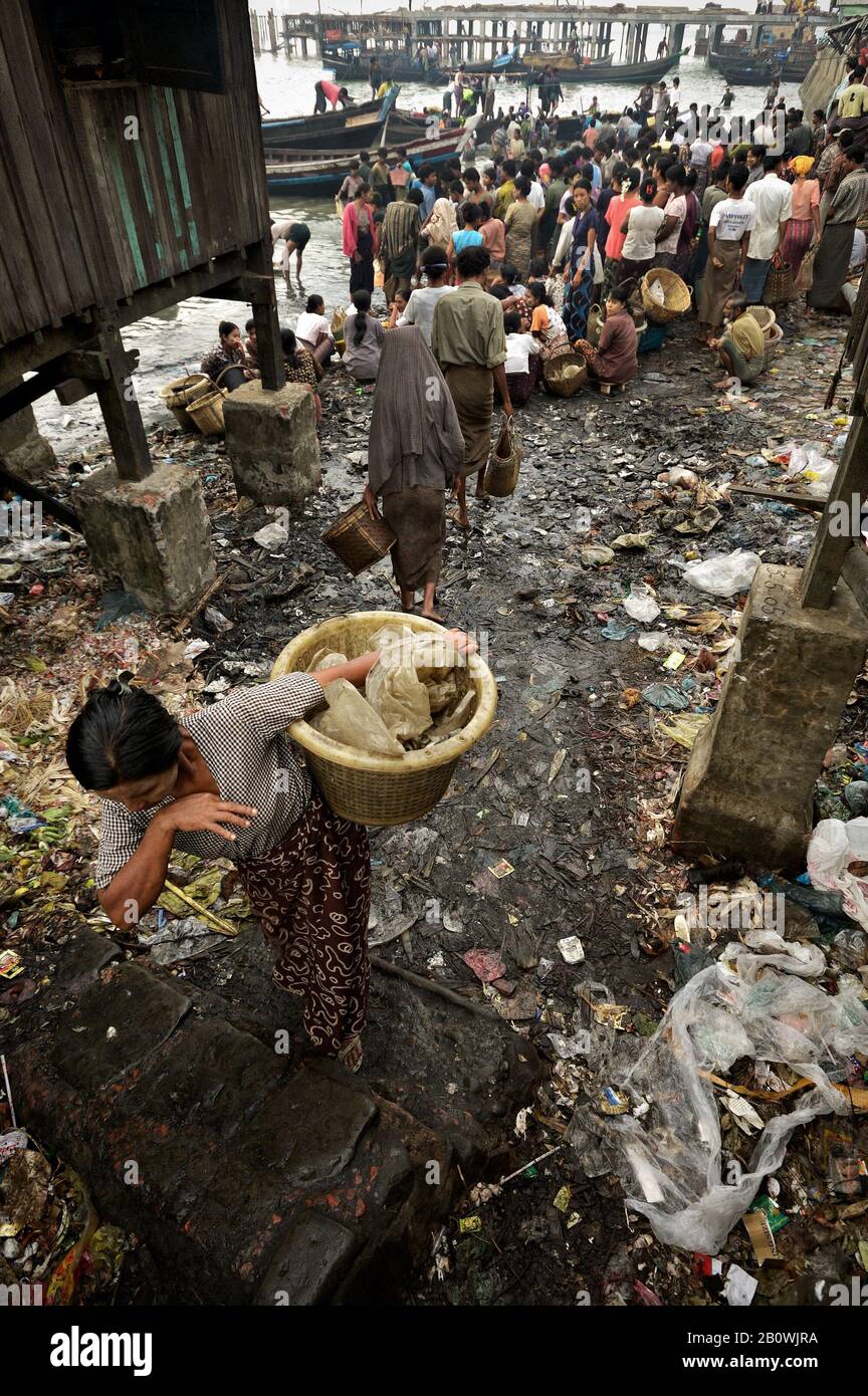 Garbage at Sittwe fish market, Rakhine State, Myanmar Stock Photo - Alamy