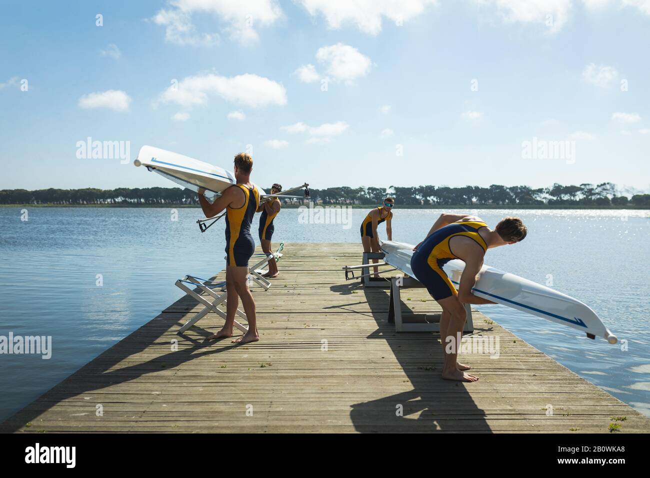 Go rowing hi-res stock photography and images - Alamy