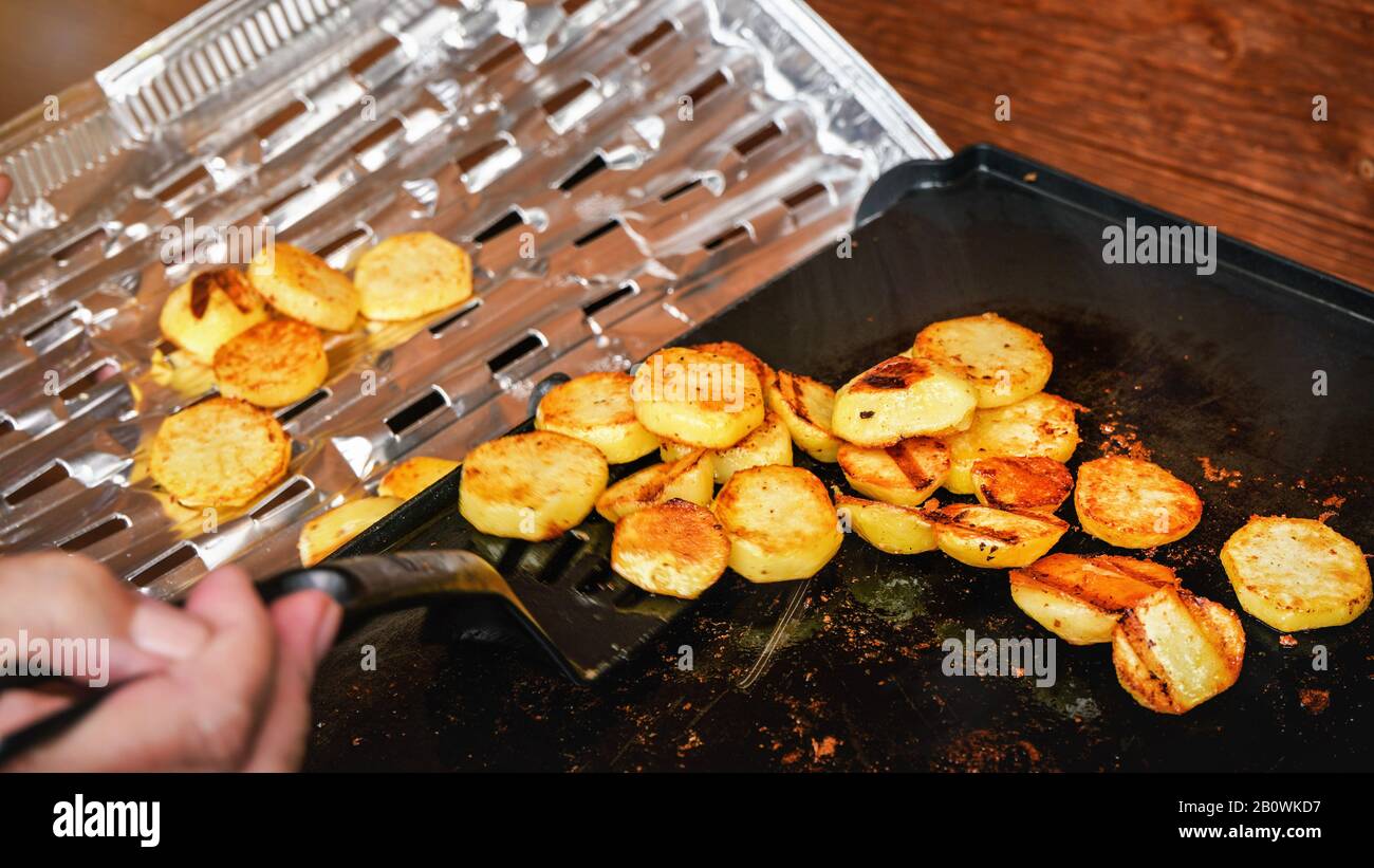 Potatoes cut small circles hi-res stock photography and images - Alamy