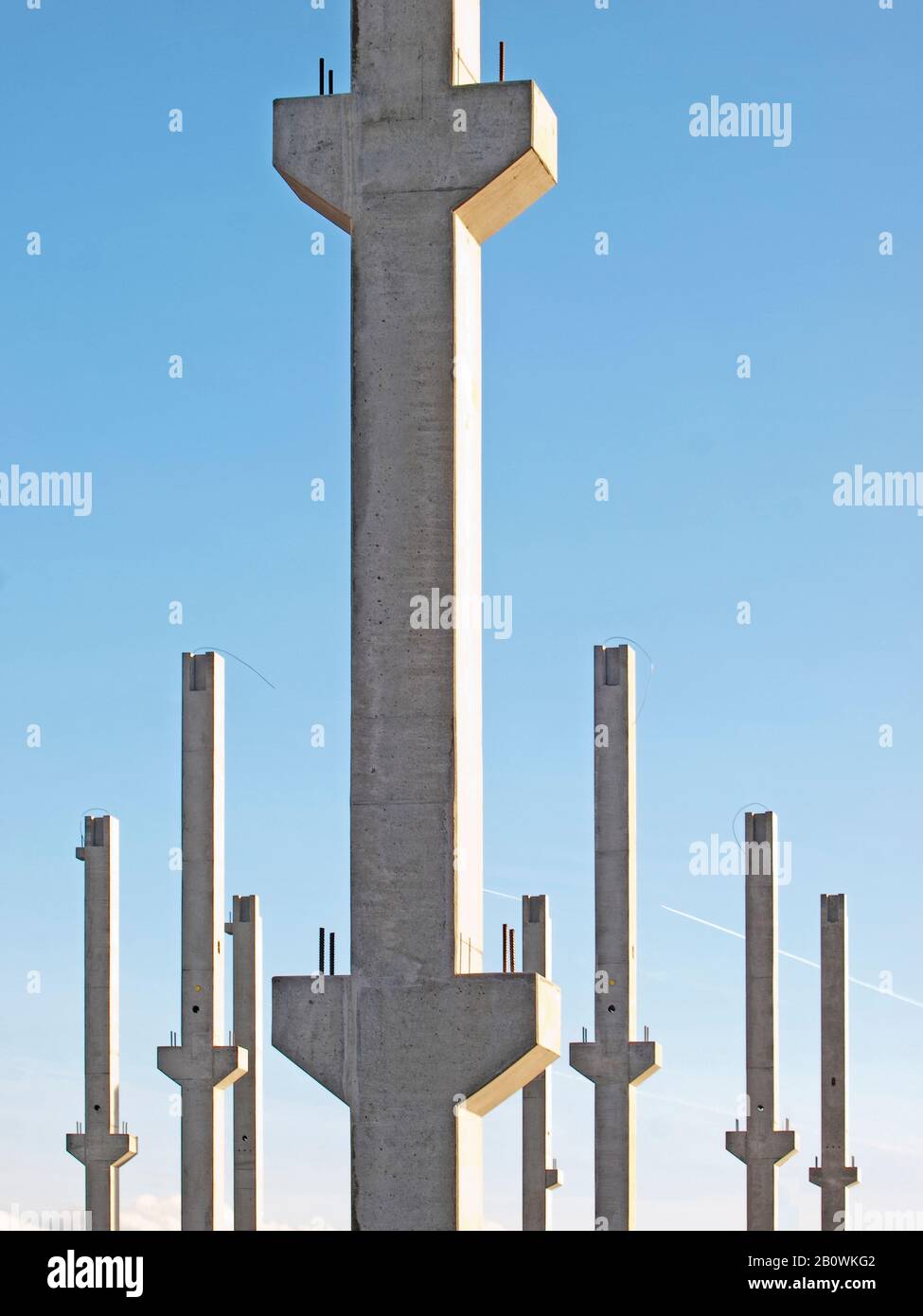 construction site, concrete columns Stock Photo - Alamy
