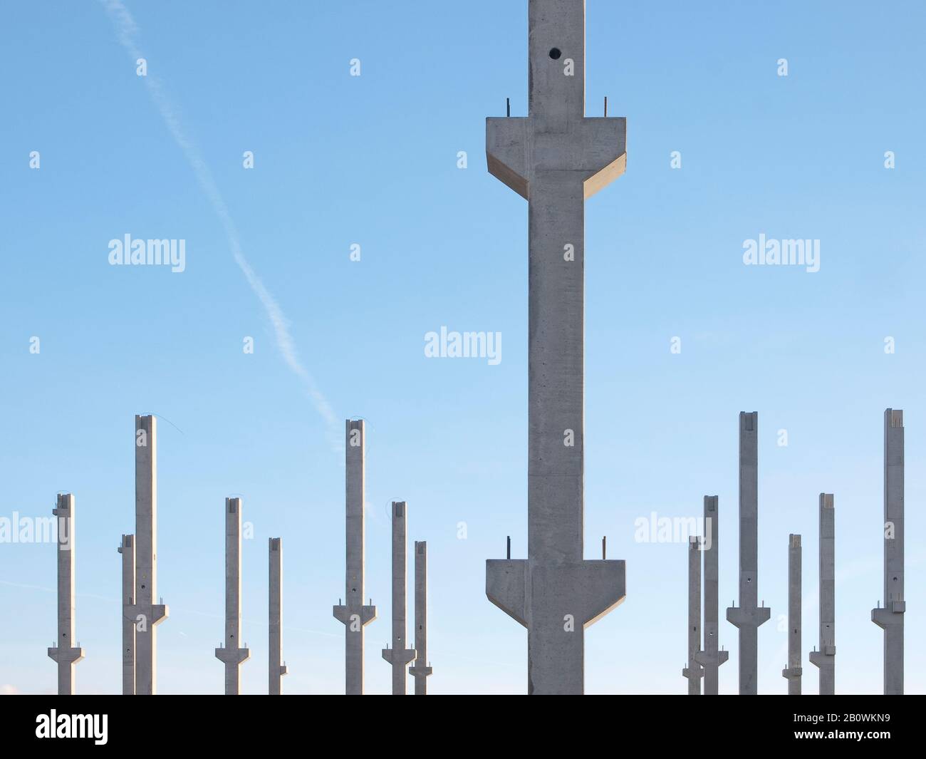 construction site, concrete columns Stock Photo - Alamy