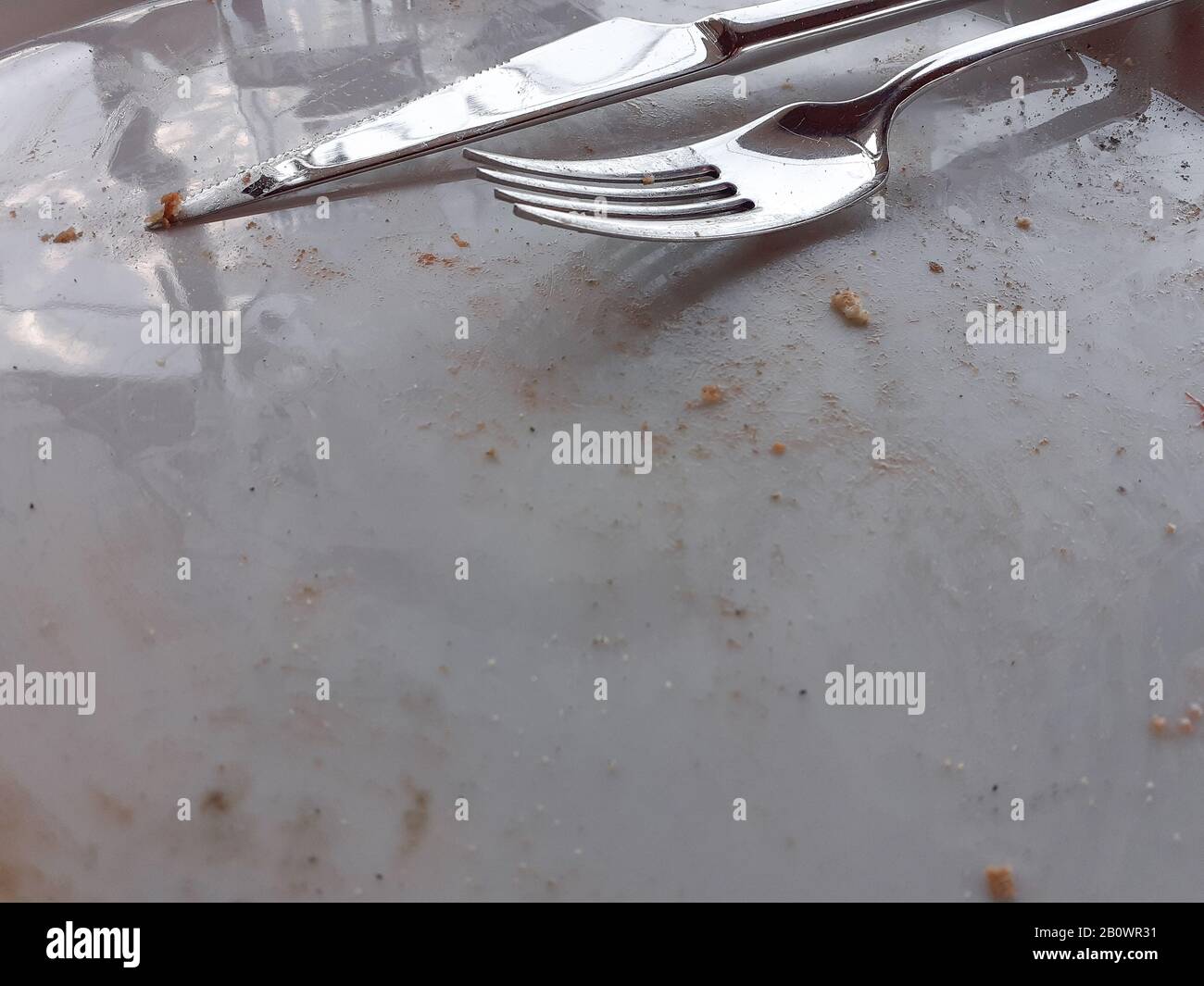 Dirty silverware hi-res stock photography and images - Alamy