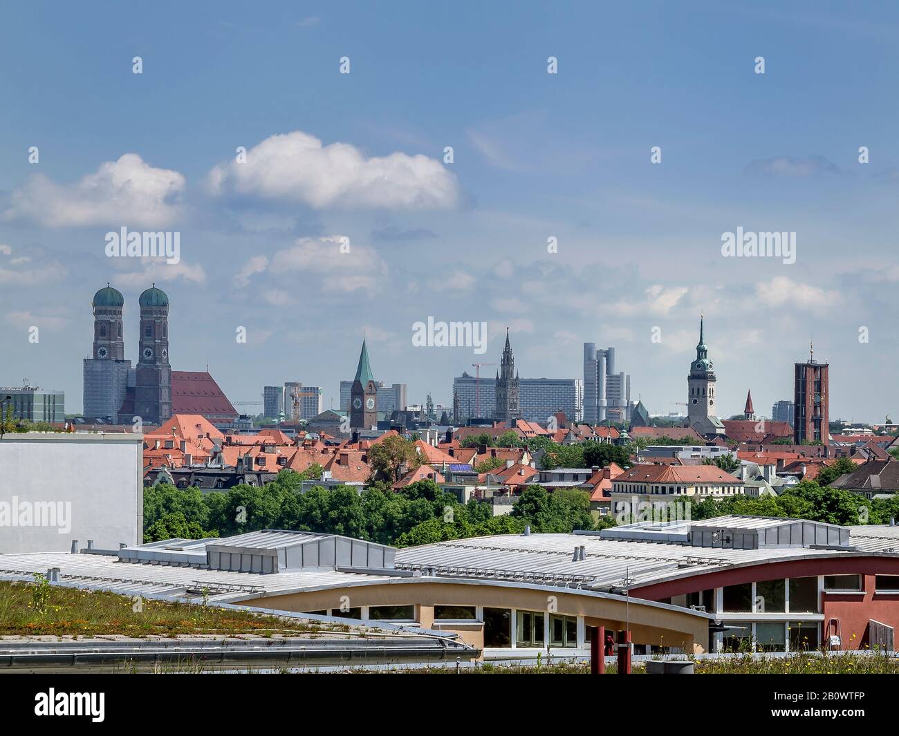 Munich bavaria skyline hi-res stock photography and images - Alamy