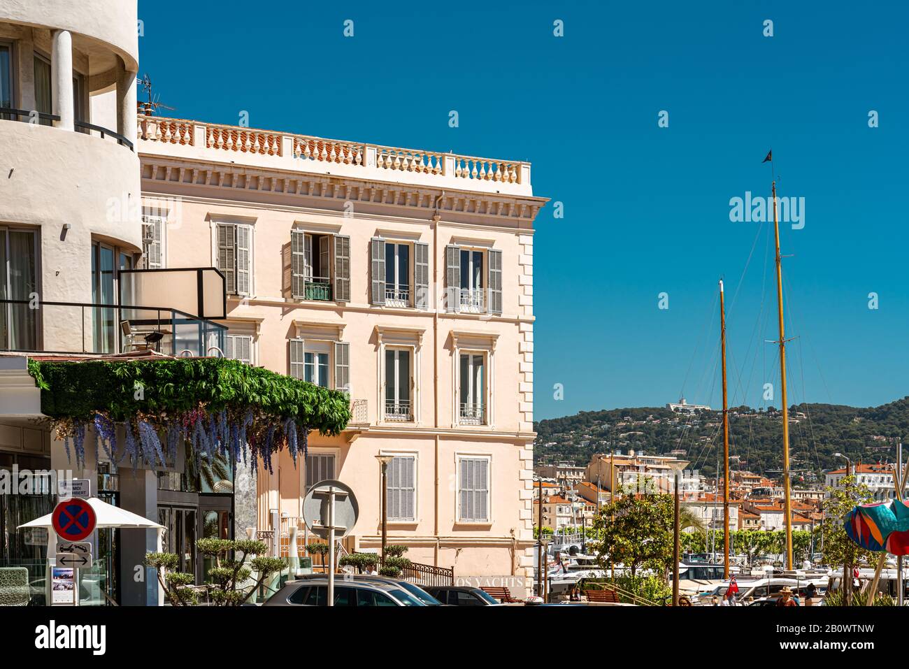 CANNES, FRANCE - JUNE 01, 2019: Architecture Of Historic Houses ...