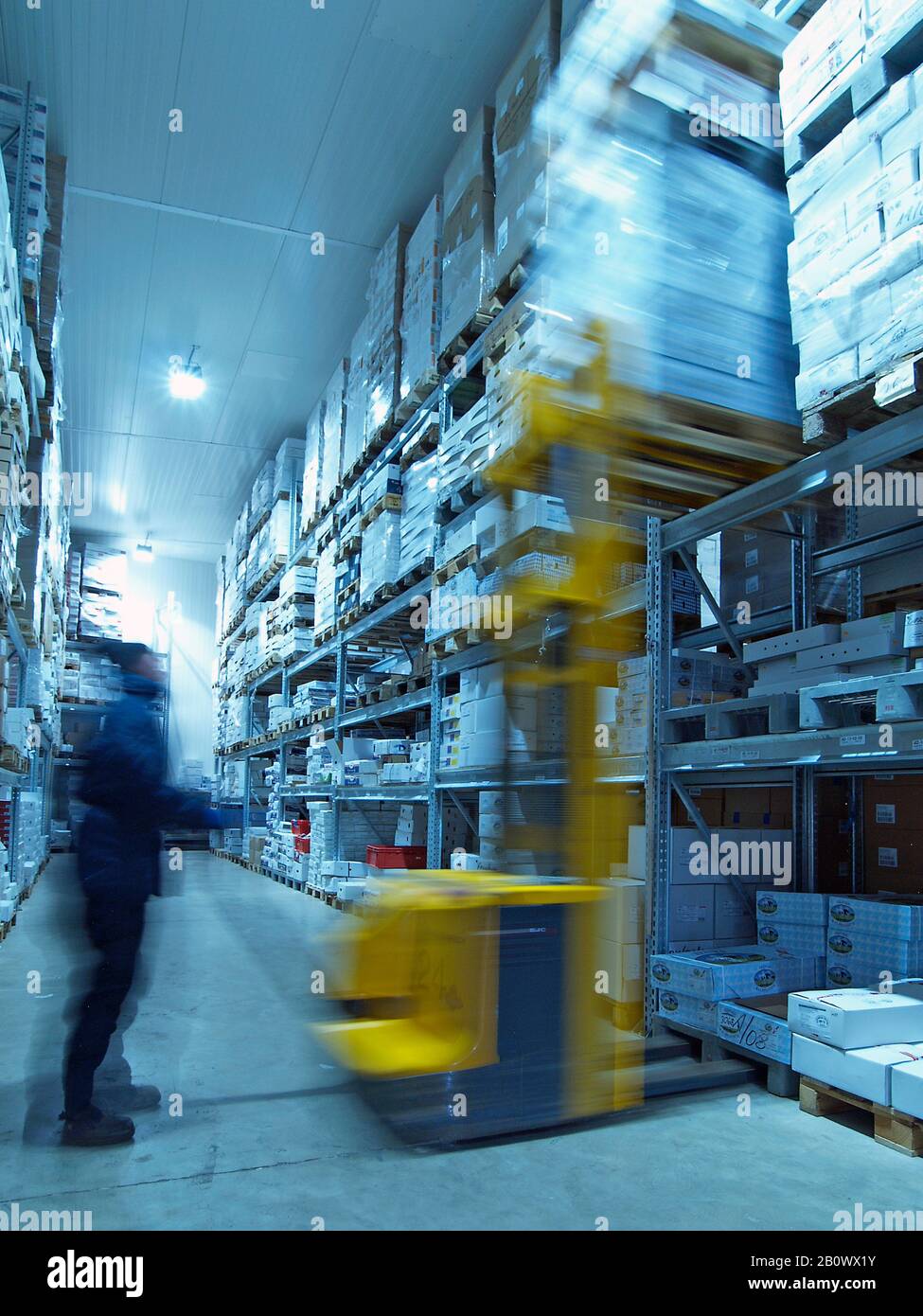 Cold storage building hi-res stock photography and images - Alamy