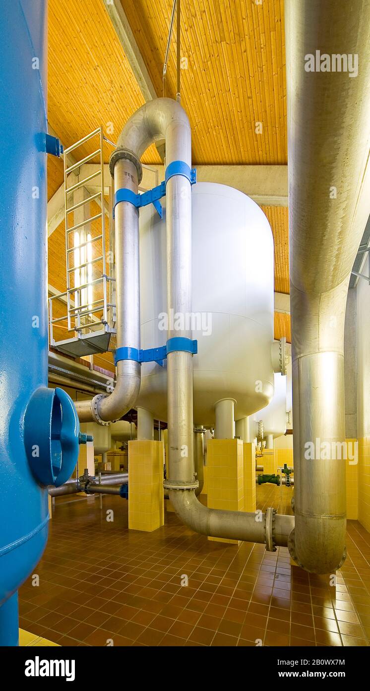 Inside chemical factory hi-res stock photography and images - Alamy