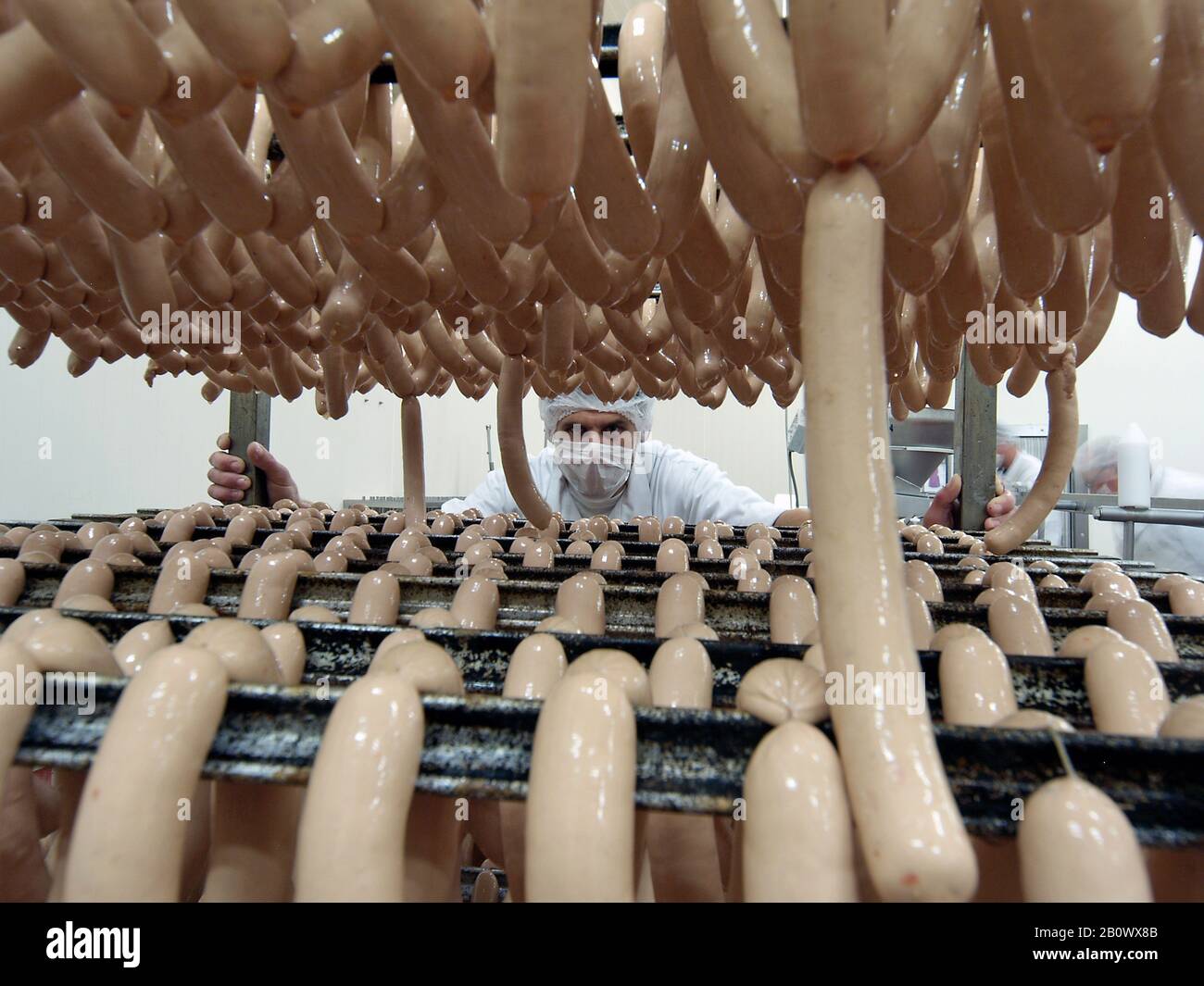 Attire assembly line hi-res stock photography and images - Alamy