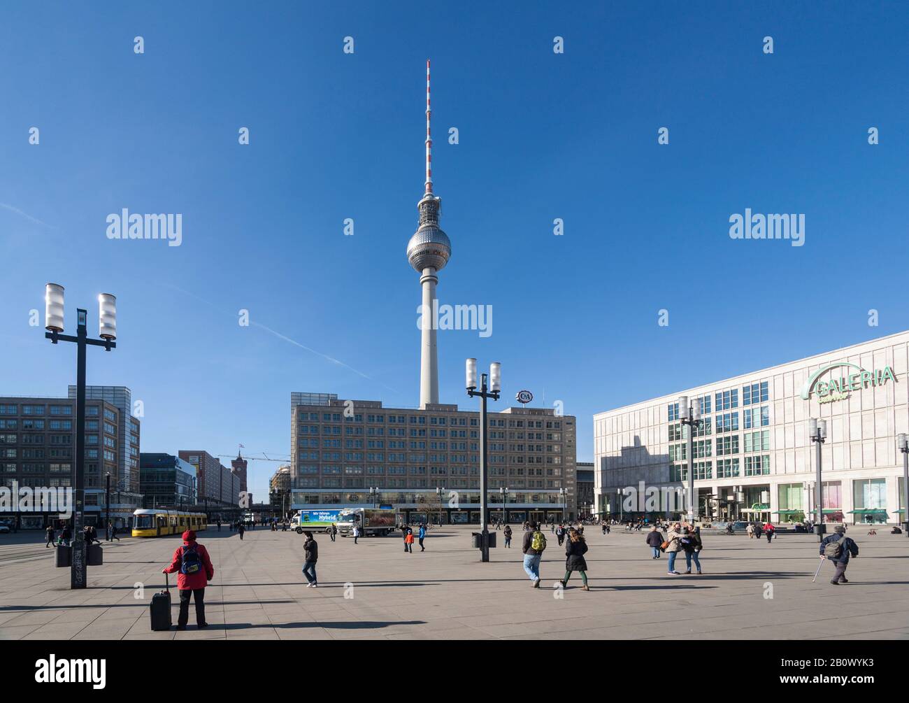 Plaza alexanderplatz hi-res stock photography and images - Alamy