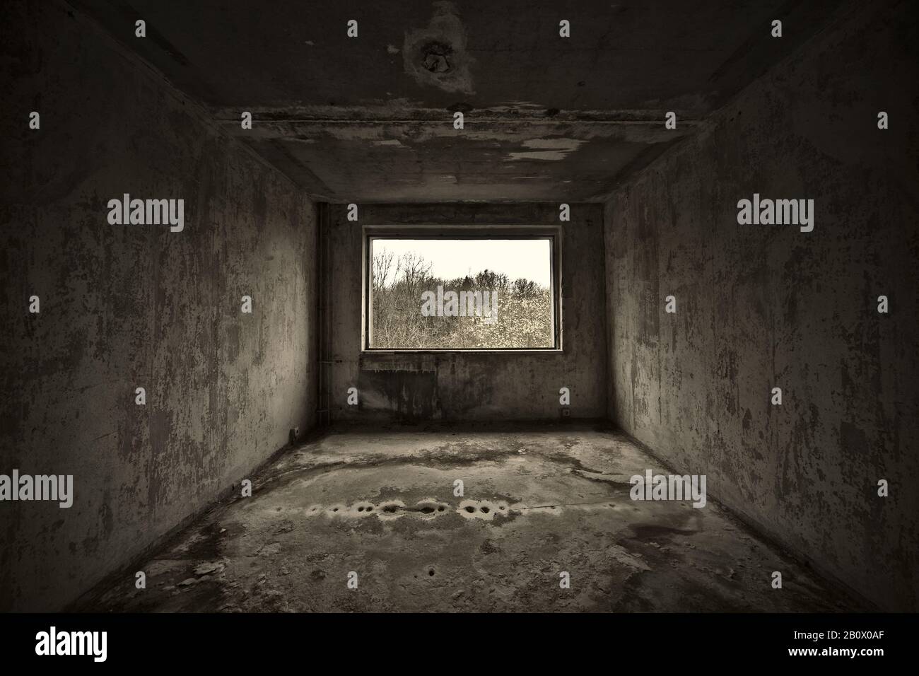 Menacing house hi-res stock photography and images - Alamy