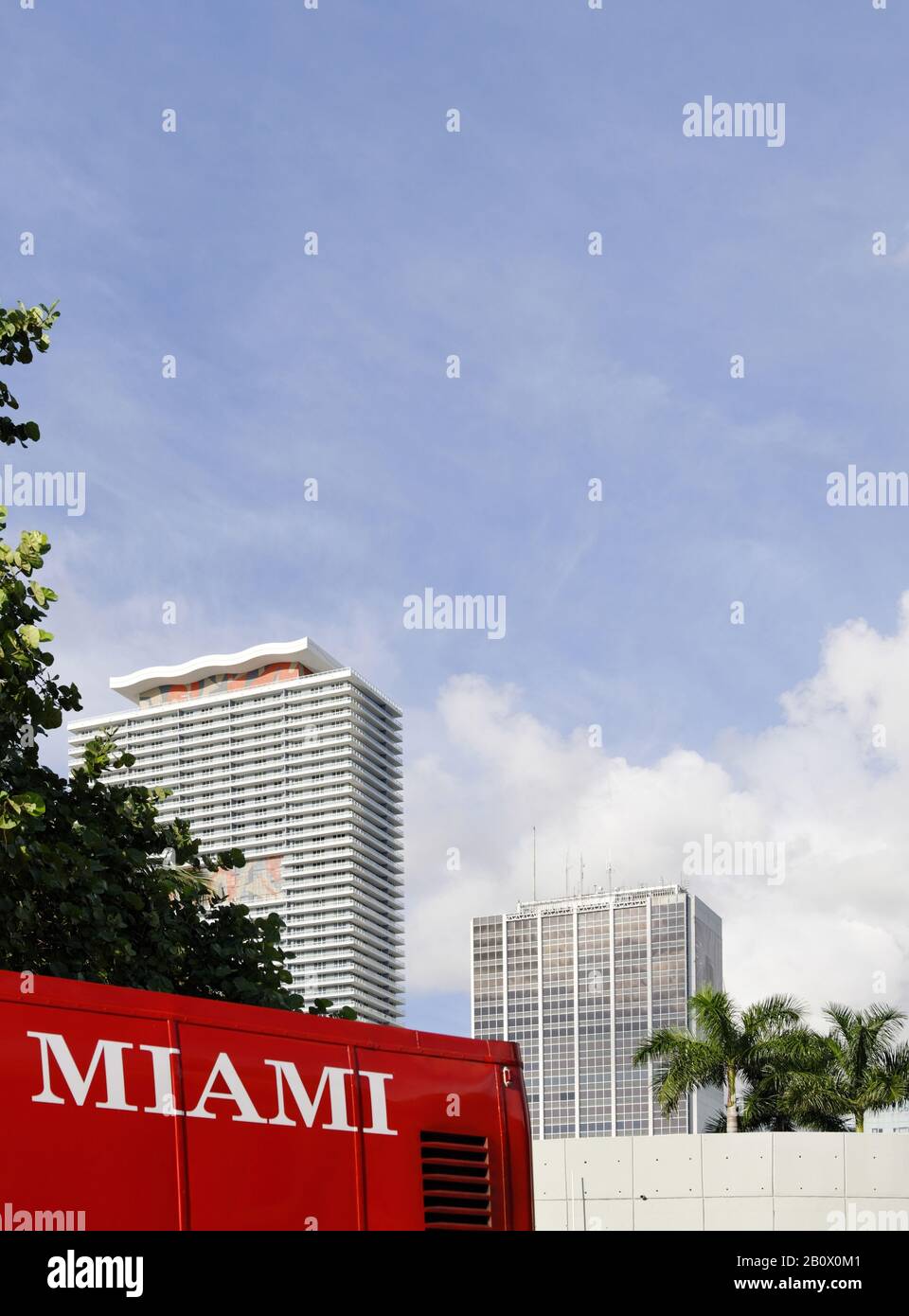 Miami sightseeing bus hi-res stock photography and images - Alamy