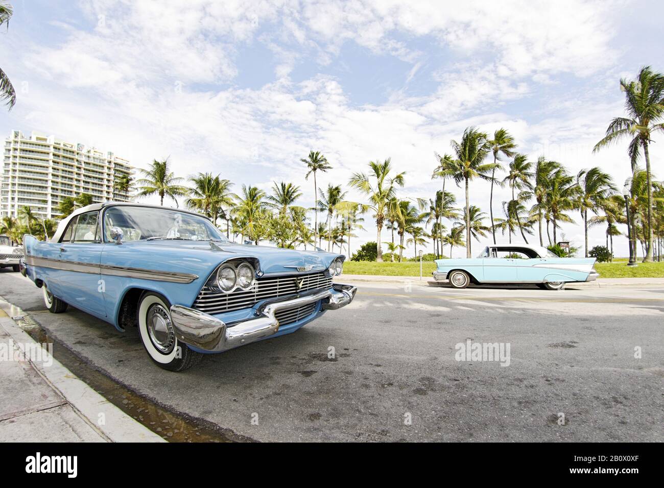 Plymouth belvedere left and chevrolet bel air hi-res stock photography ...