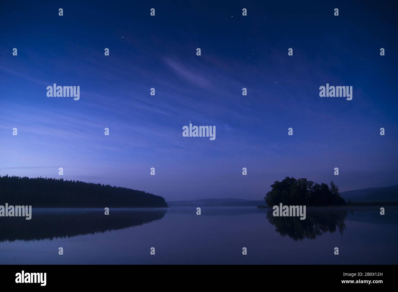 Pre dawn lake view hi-res stock photography and images - Alamy