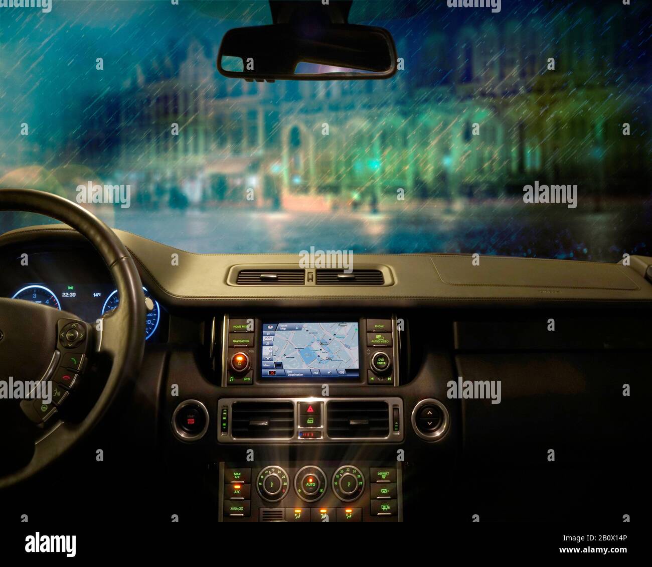 Land rover dashboard hi-res stock photography and images - Alamy